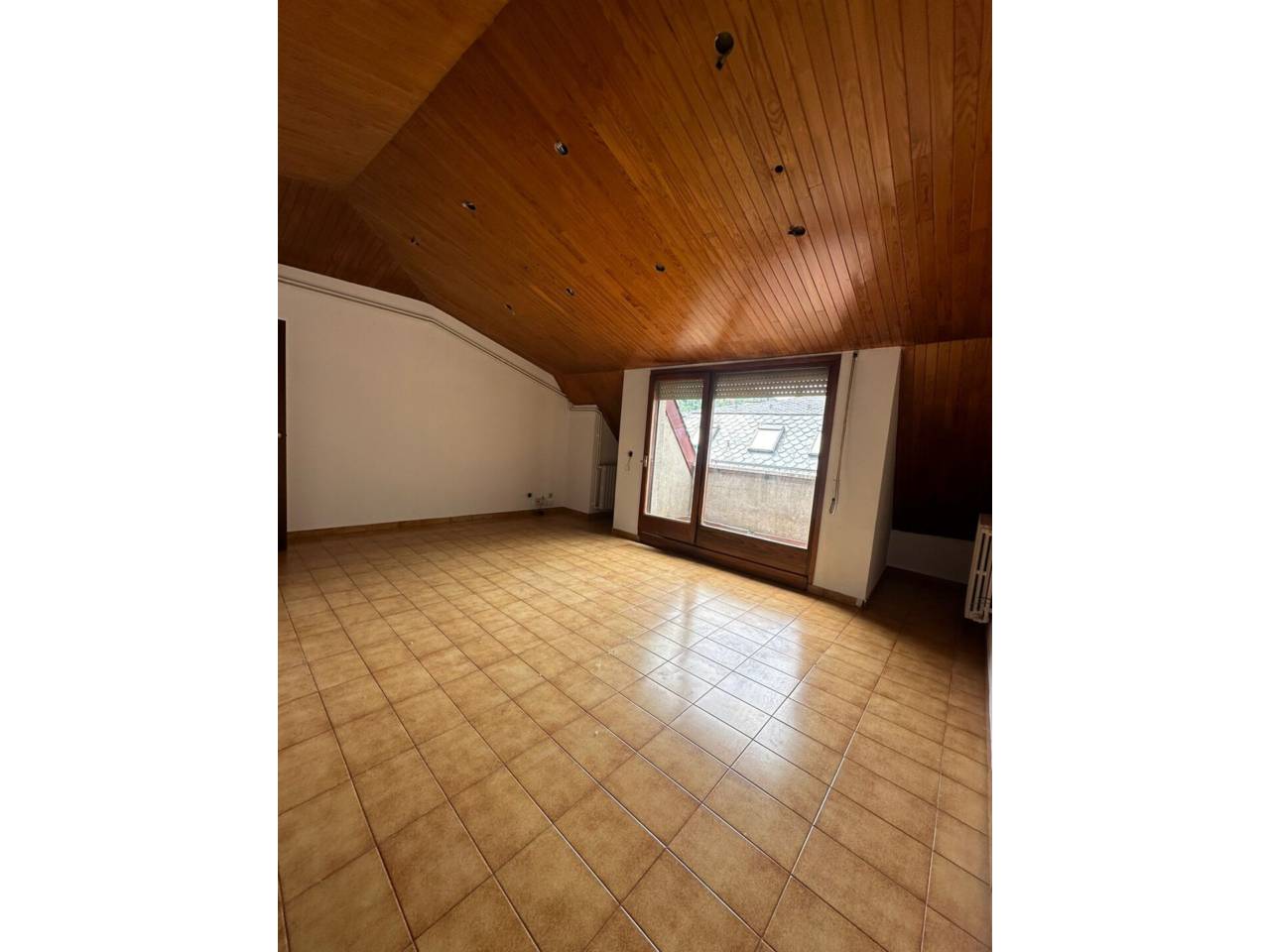 Pisos.ad: Compra, venta y Alquiler de Pisos y casas en Andorra